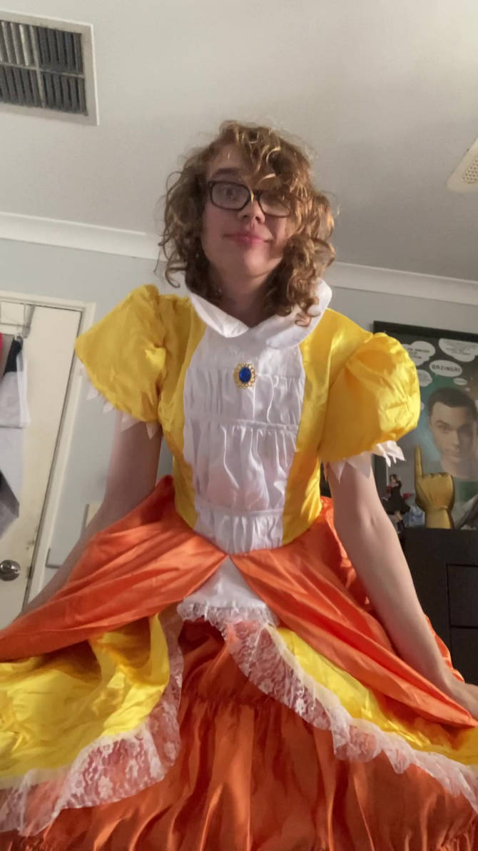 Daisy Spin by DaisyGeekyTransGirl on DeviantArt