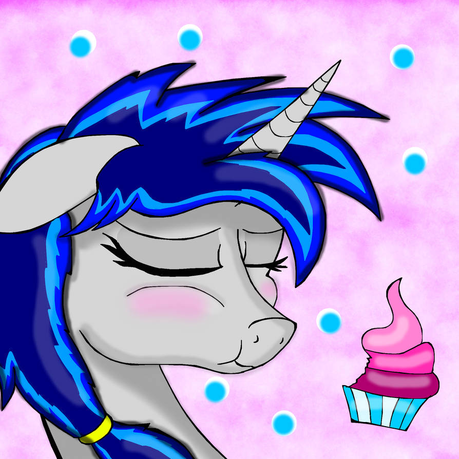Bloom Eating Cupcake by Meteor-Strike-MLP on DeviantArt