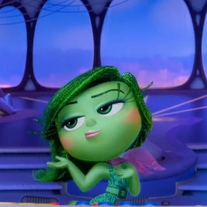 Disgust loves at kiss by elefante179 on DeviantArt