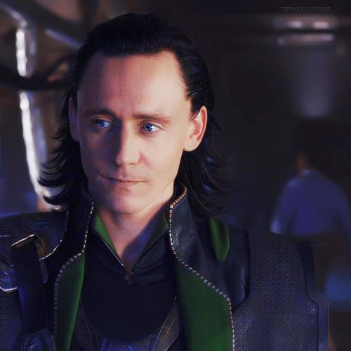 Loki X Reader: His Emerald Stare (One-Shot!) by Mind-Wolf on DeviantArt