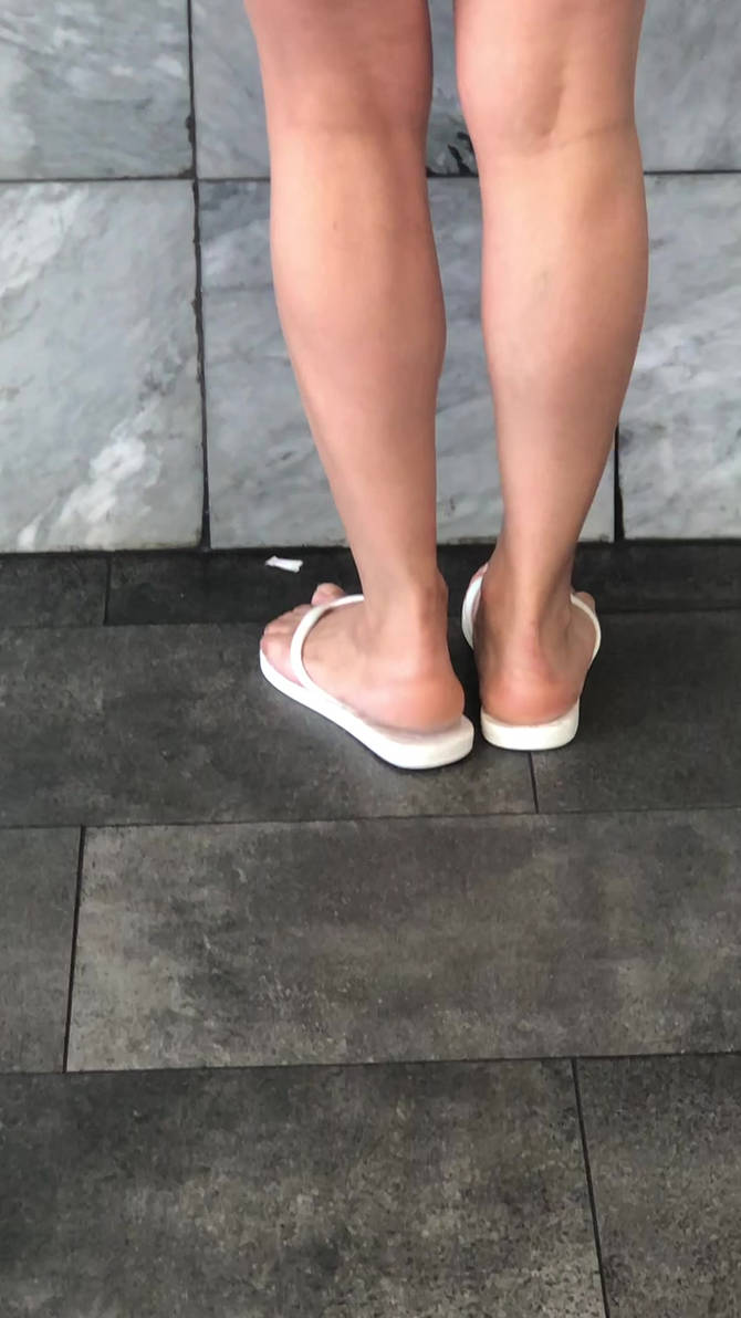 Candid Latina Feet at Pizza Shop Vid by xbates1990 on DeviantArt