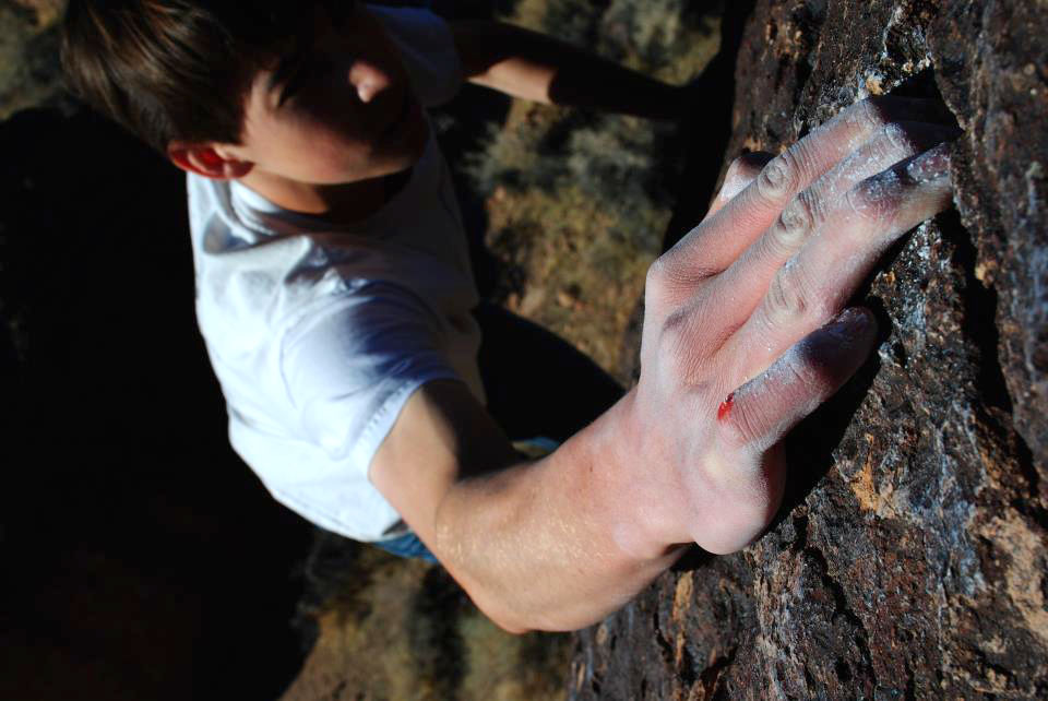 Climbing hand by Tdude78 on DeviantArt