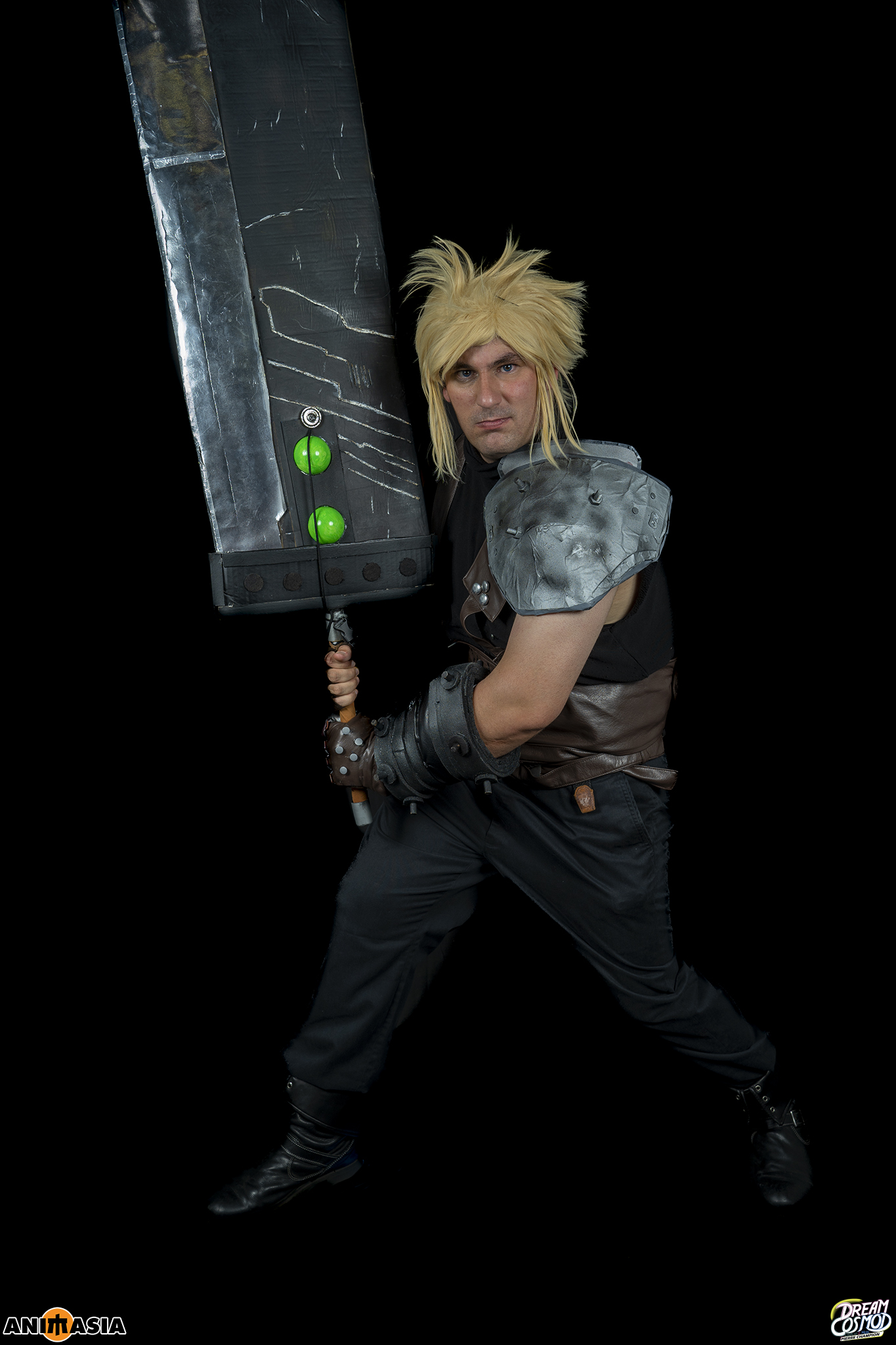 Final Fantasy VII Cloud Cosplay 2 by yoarte on DeviantArt