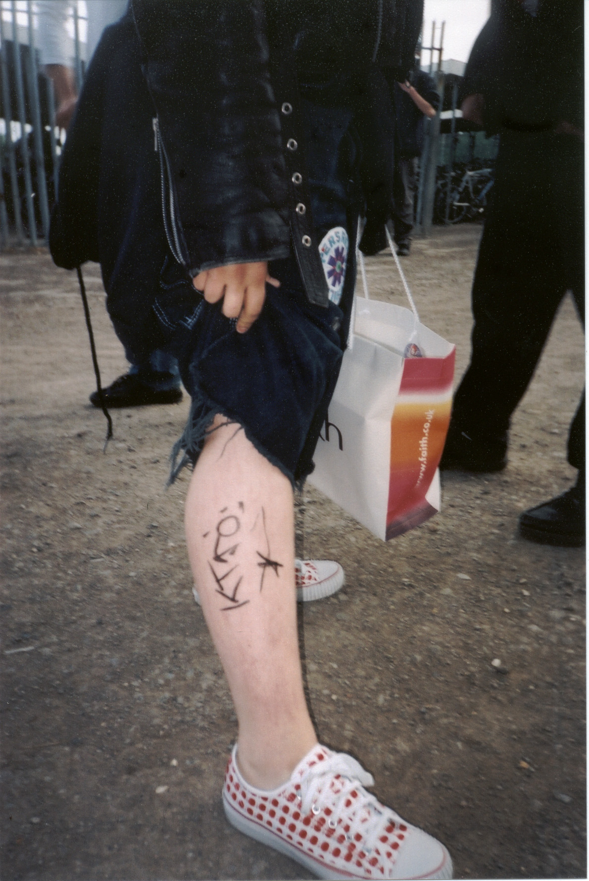 Jess and her leg by basic-hater on DeviantArt