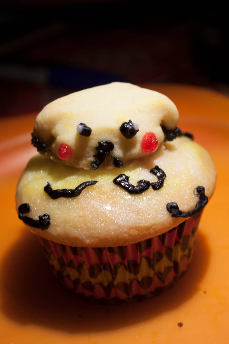 Pikachu Cupcake by BlackFalconWhiteWolf on DeviantArt