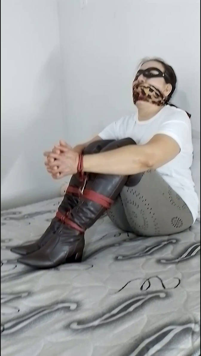 Preview video Khell Brown boots in bed by BoundGame on DeviantArt