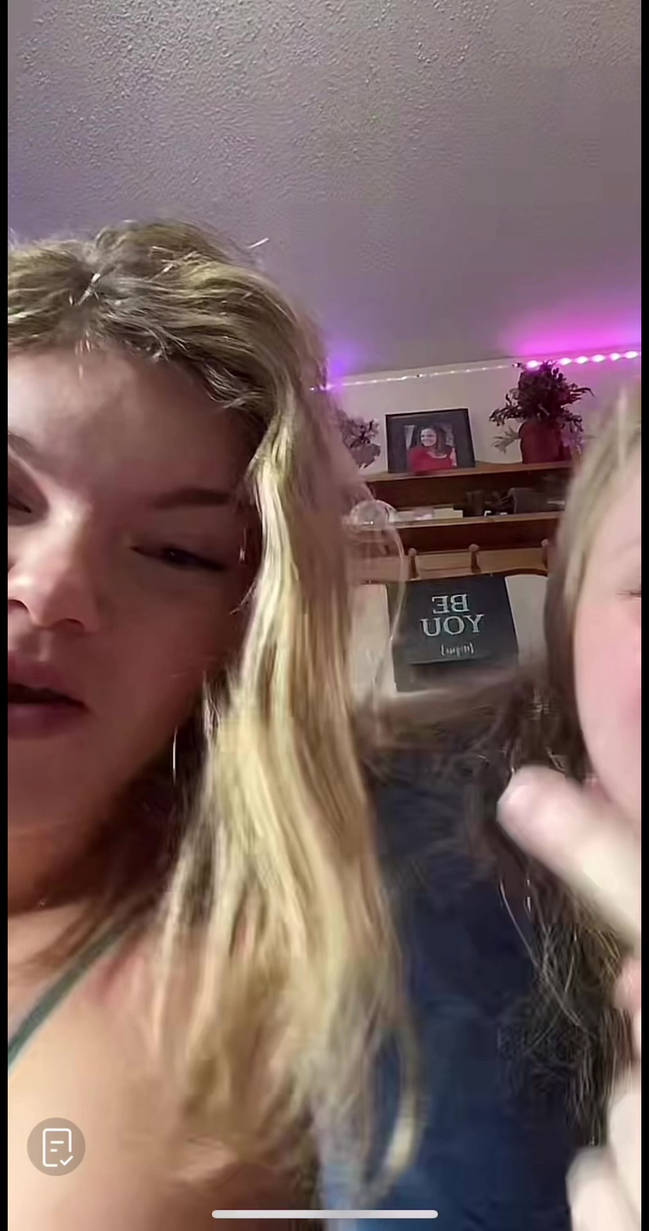 Argument by TinyToCrush on DeviantArt