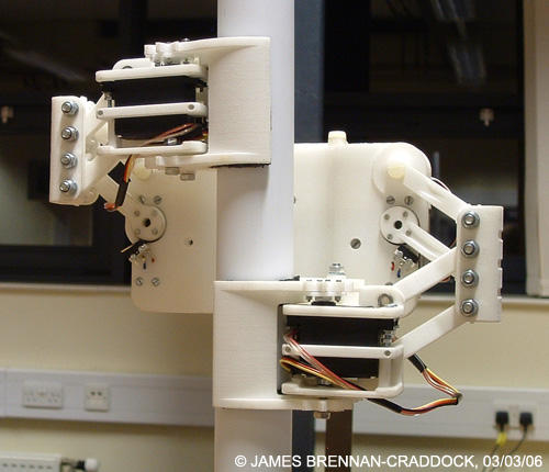 Pole Climbing Robot by Stompy1 on DeviantArt