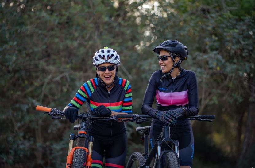 Cycling Gear | cycle-run.com by Cyclerun on DeviantArt