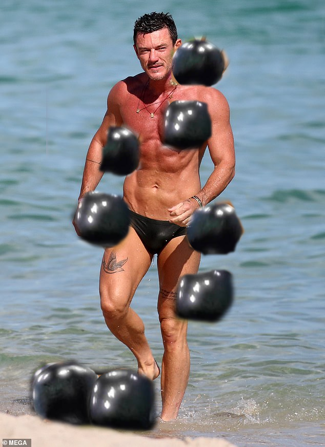 Luke Evans Bodybuilding