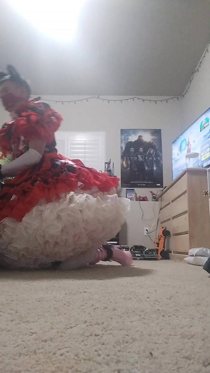 Damsel in dis rose dress pt1 by MOMMYSLILPRINCESS17 on DeviantArt