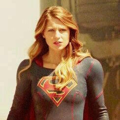 Supergirl gets ready to fight by dealbreaker1 on DeviantArt