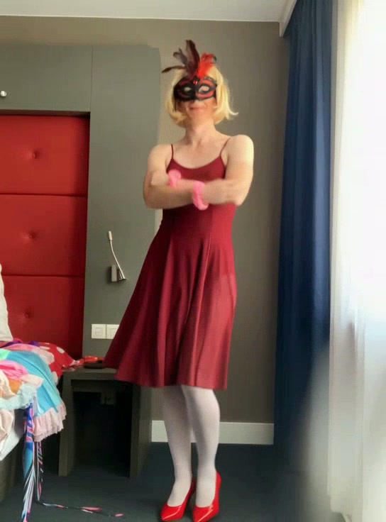 Sissy Gwen as a Ballerina by CamilleMaroti on DeviantArt