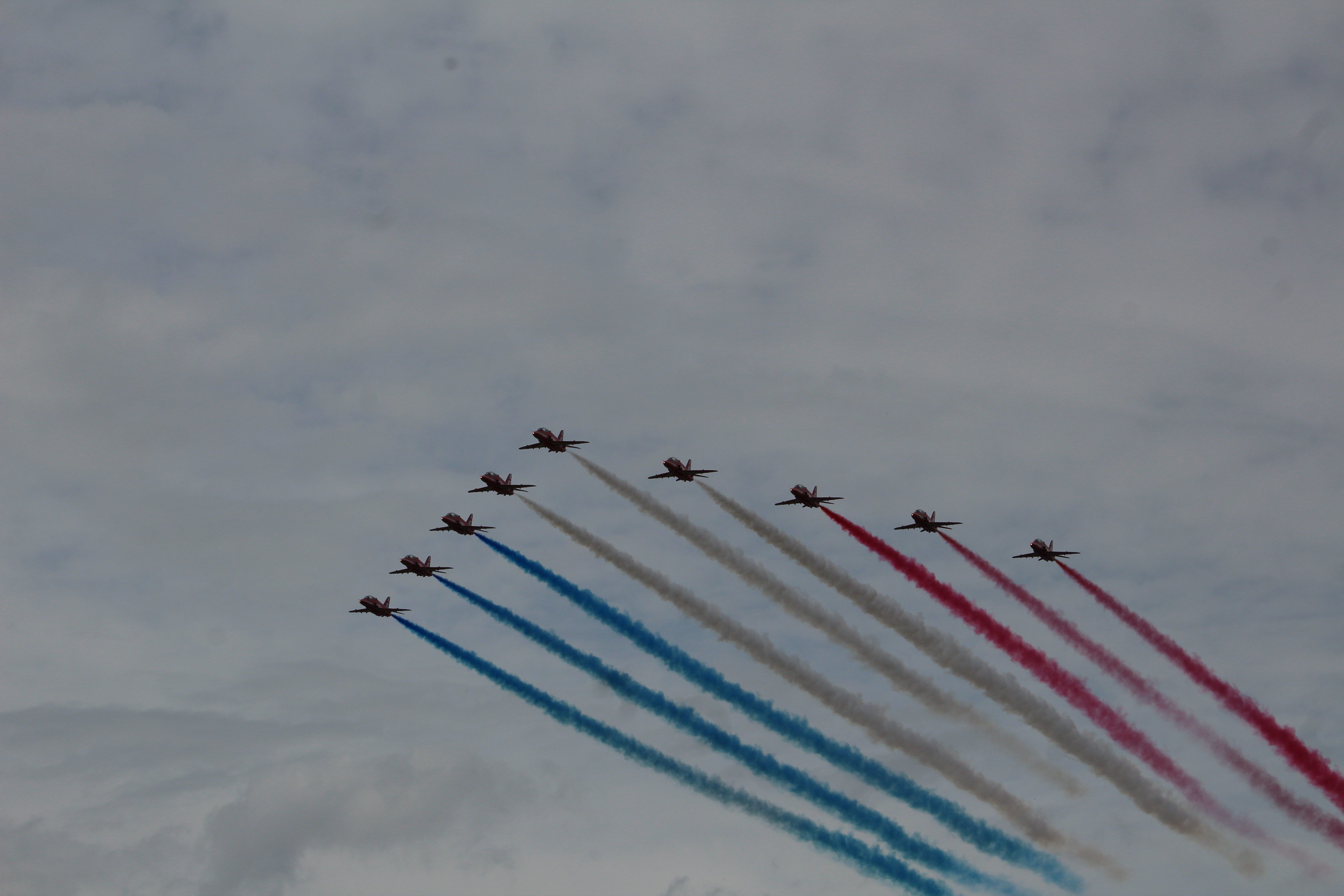 Red Arrows by Guitarsismything on DeviantArt