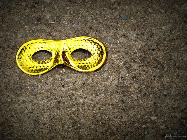 A Smiling Mask by Ten-Chan21 on DeviantArt