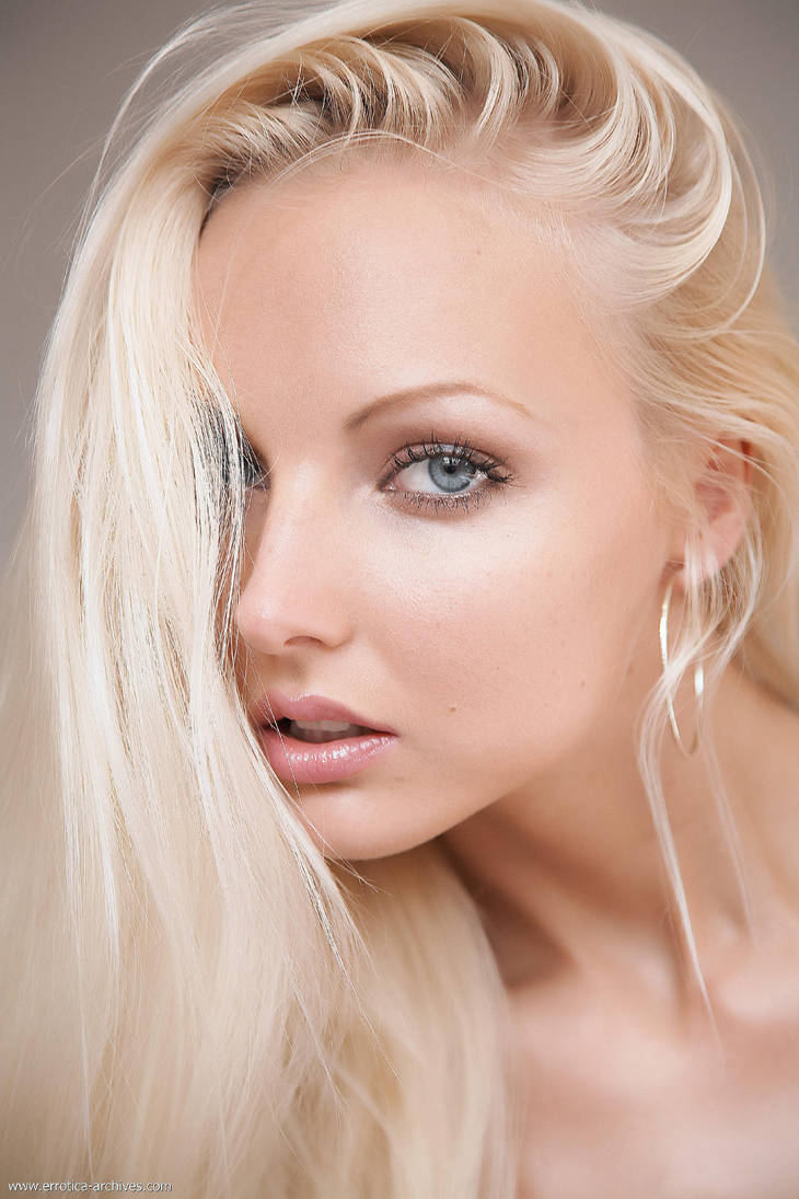 Which "attractive" celebrities do you not find attractive? - Page 41