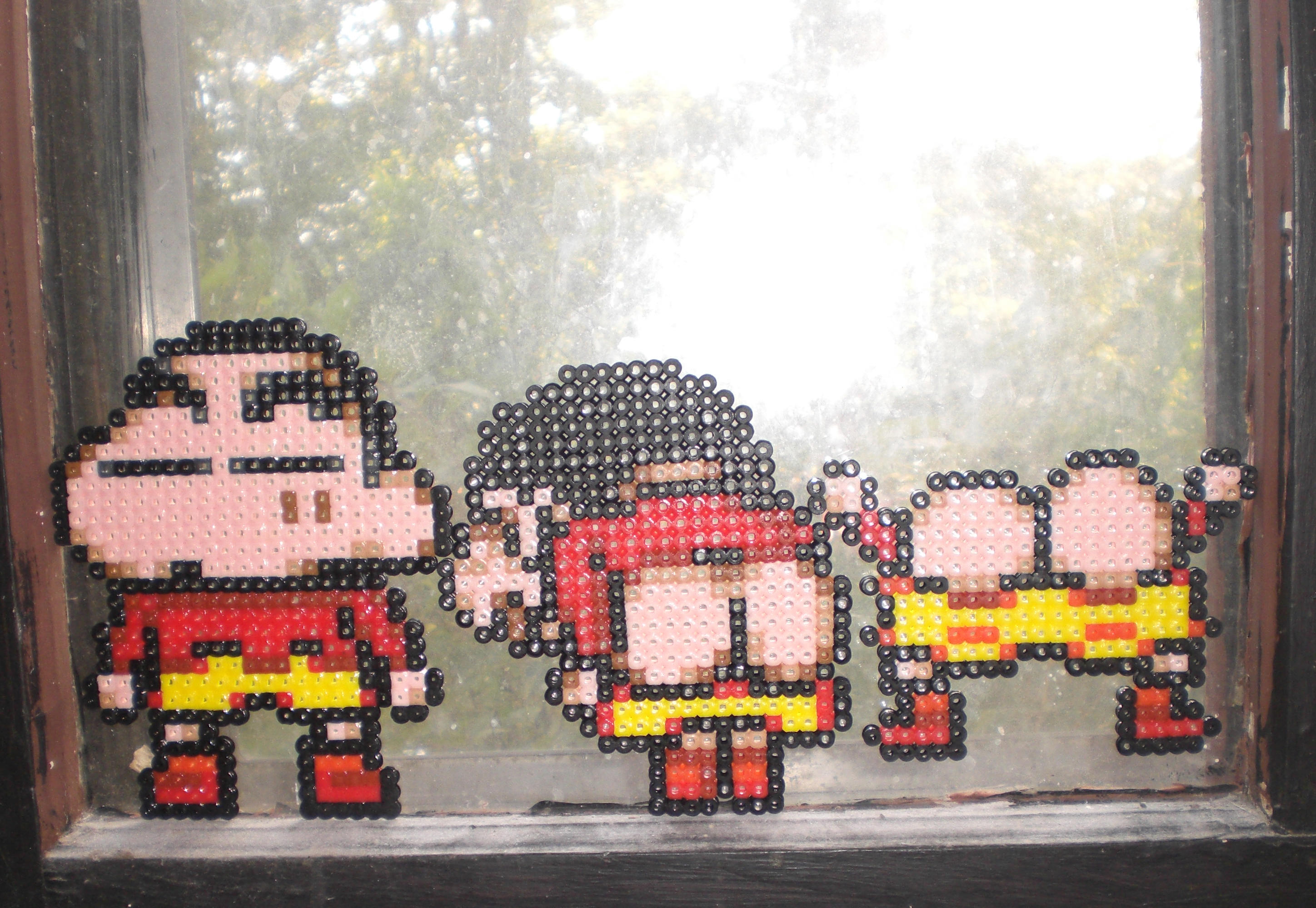 Shin Chan Bead Sprites by WarholaStJames on DeviantArt