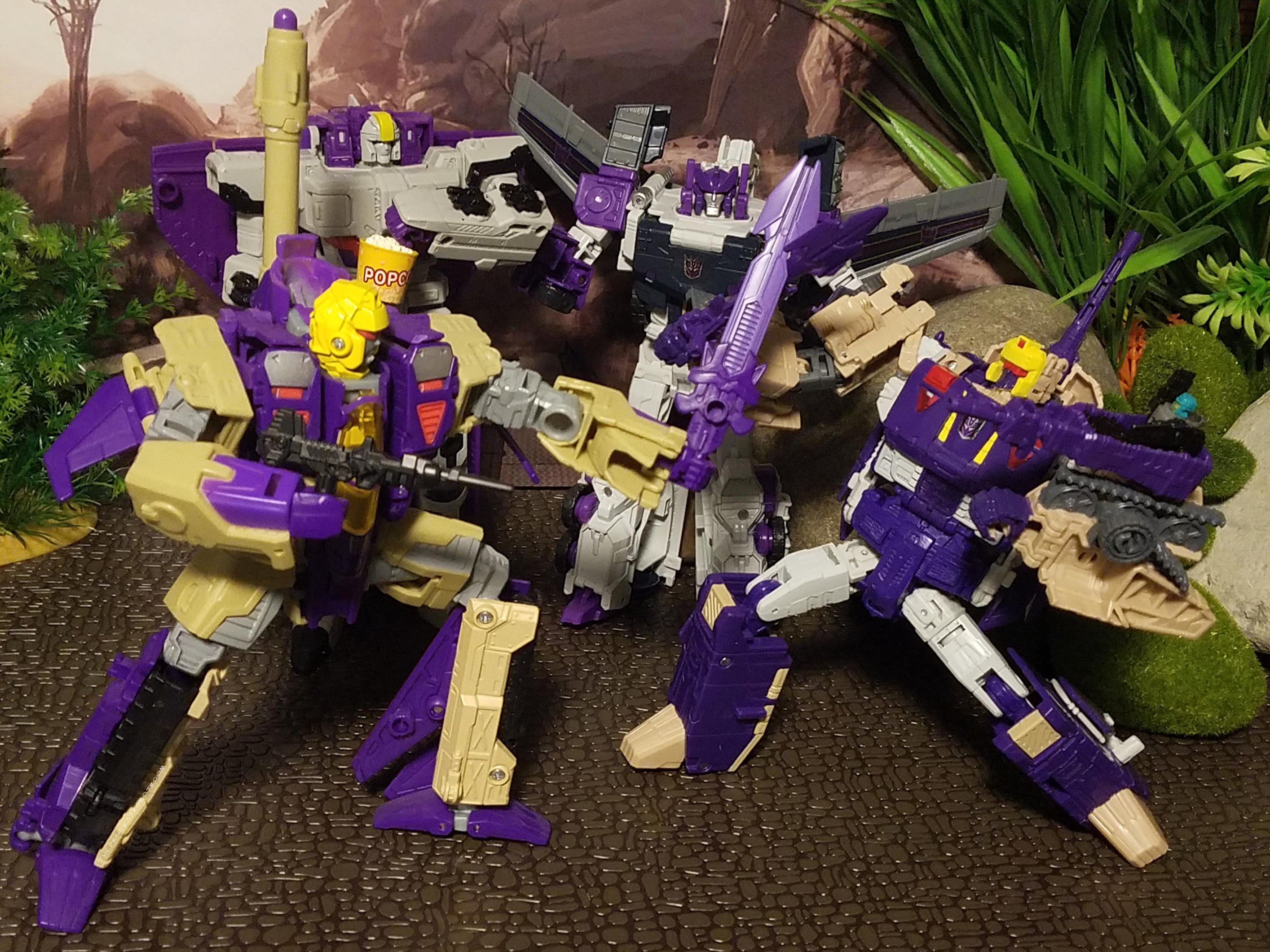Blitzwing on DecepticonsForever - DeviantArt