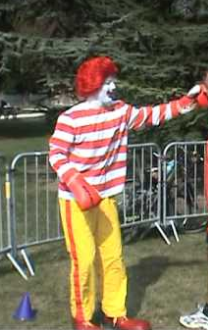 Pennywise vs Ronald McDonald | Death Battle by KirbeyKirbey on DeviantArt