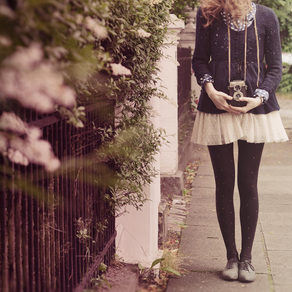 Headless Photographer by Holunder on DeviantArt